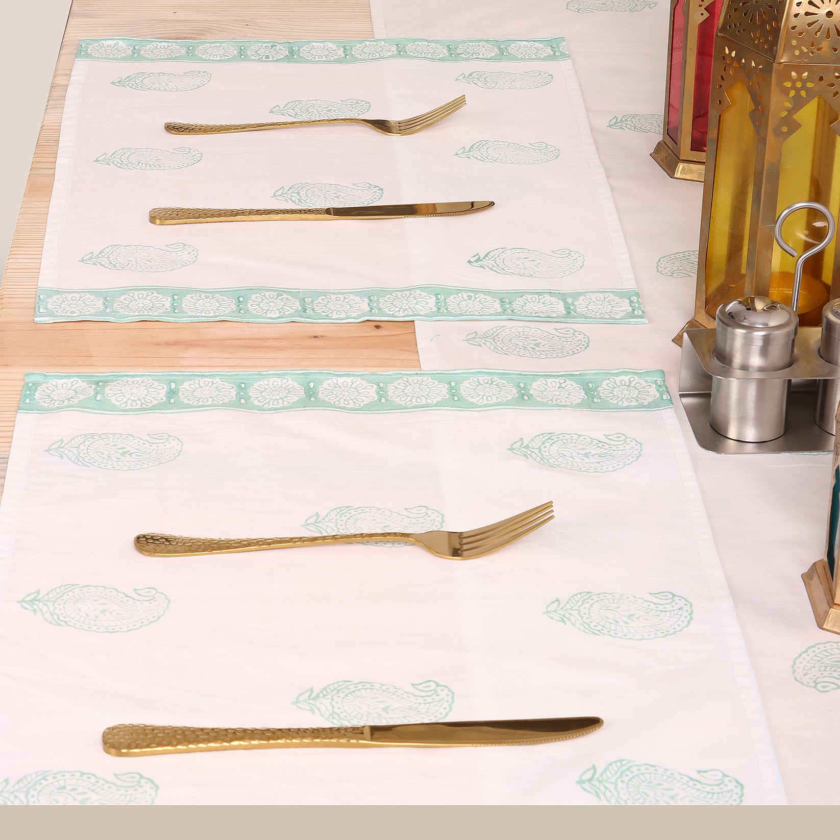 Buy Block Floral Printed Cotton Modern Table Runner Online